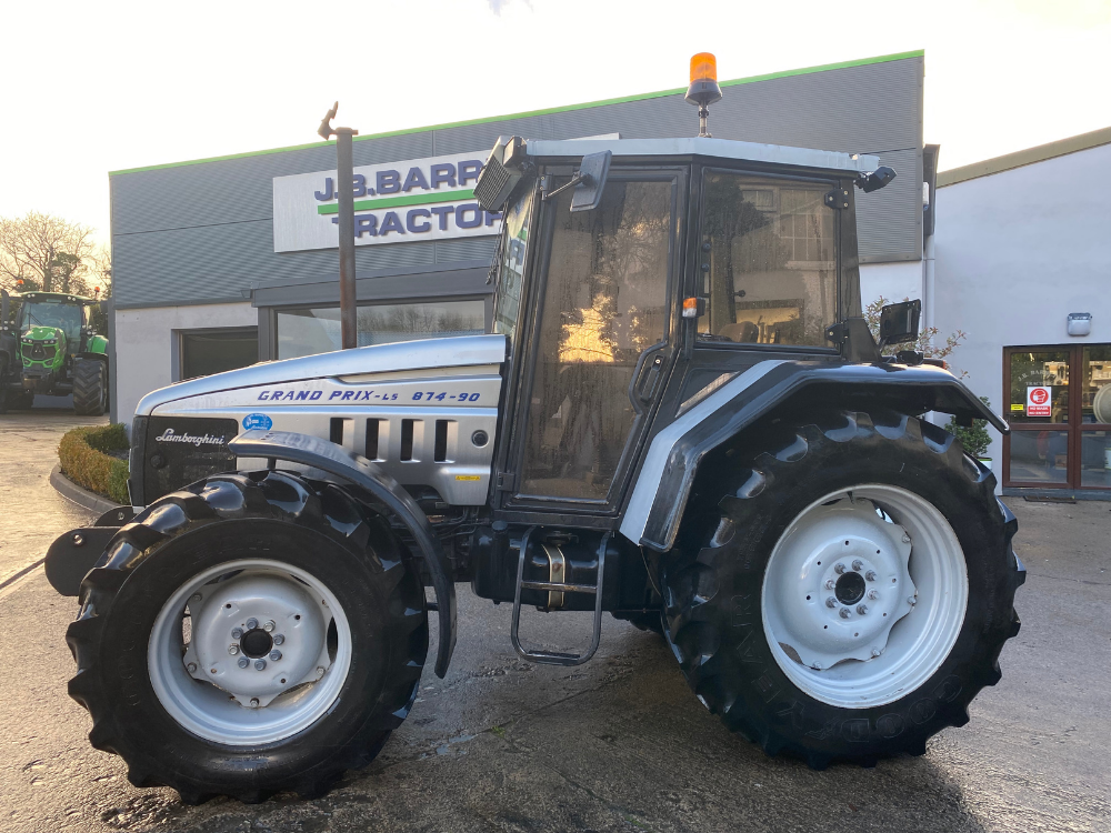 NOW SOLD LAMBORGHINI GRAND PRIX 874/90 LS - JB Barrett Tractors